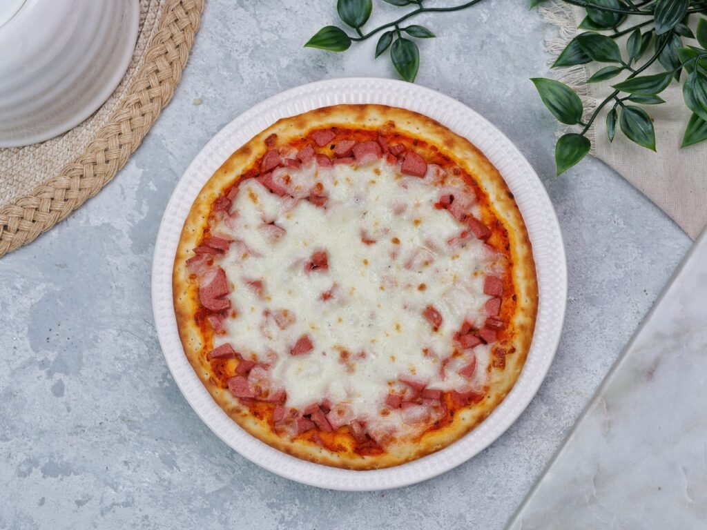 Fatayer Nakanak Round - shahadaljazeerabakery